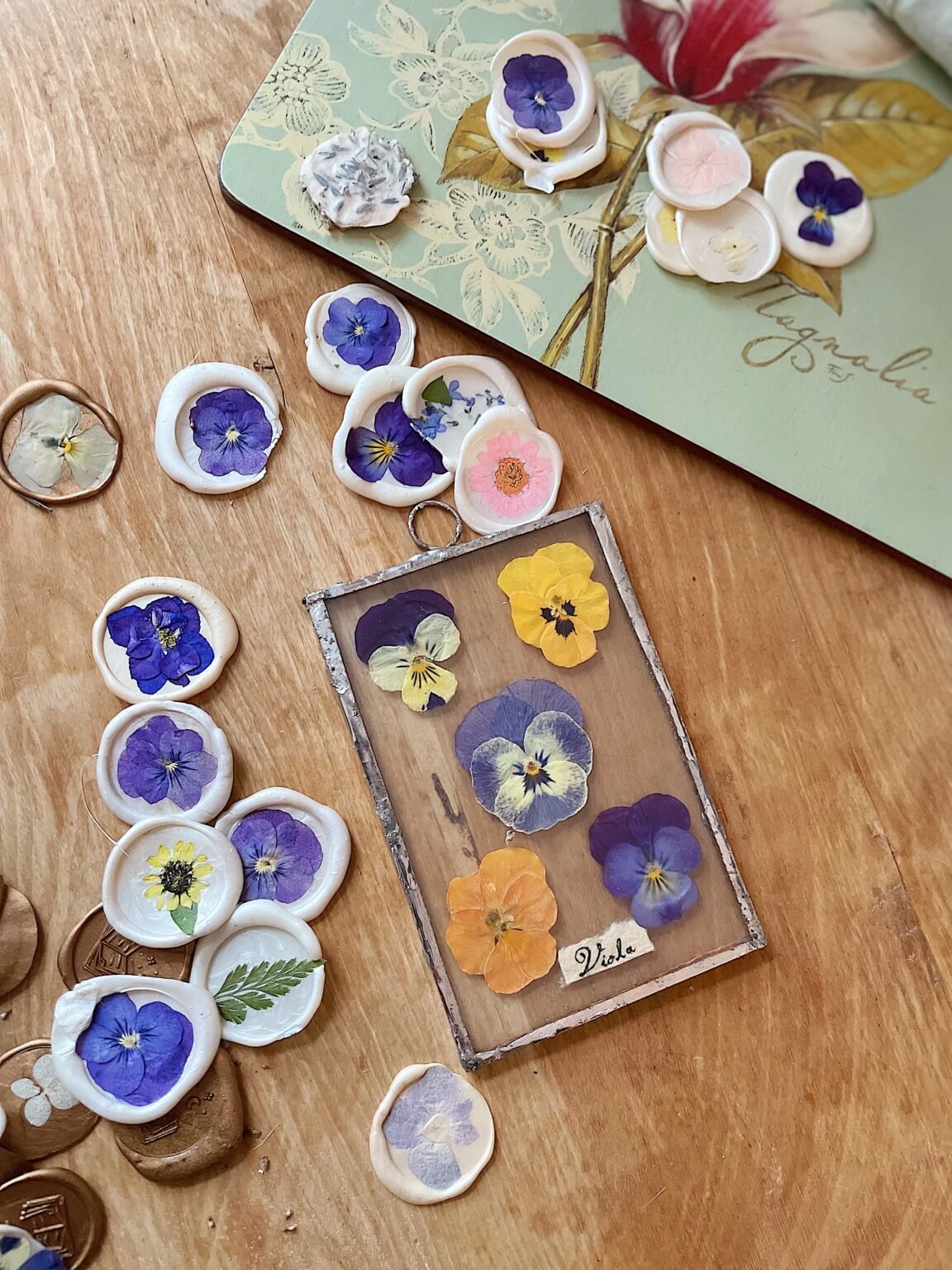 5 Unique and Fun Ways to Repurpose your Old Flowers - Parfumella Flowers